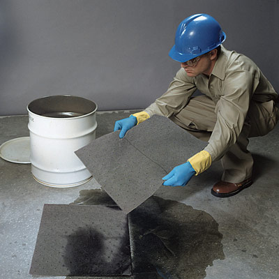 Universal Absorbent Pads & Industrial Absorbent Rolls