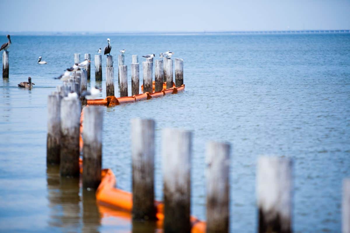 Understanding Chemical Hazmat Booms for Large Spills